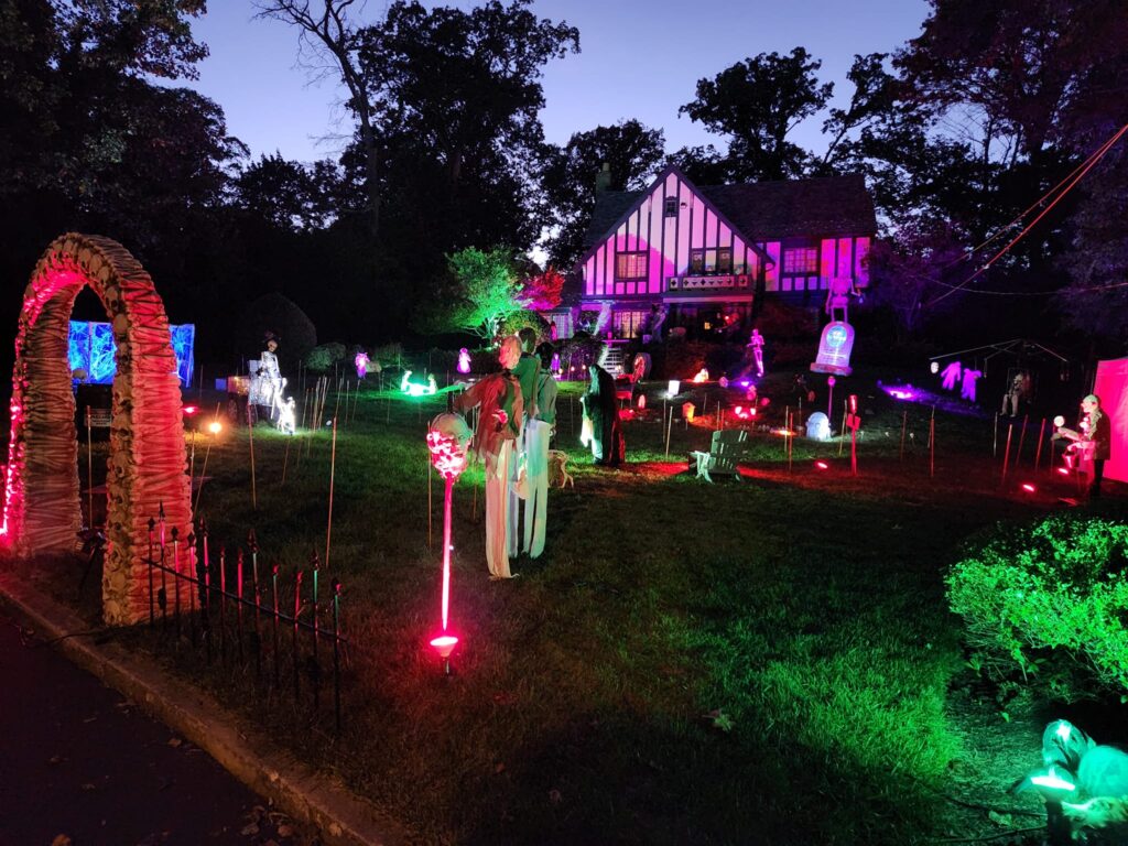 The Most Spooktacular Halloween Houses in New Jersey - NJ Family