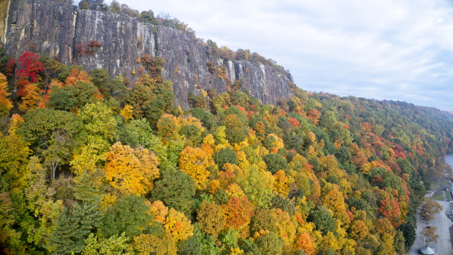 The Best Drives to See Fall Foliage in New Jersey - NJ Family