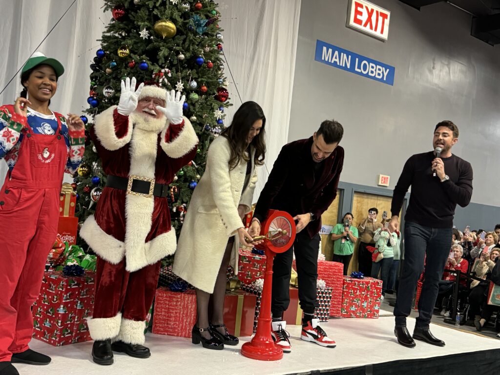 Get Your Tickets to Christmas Con 2024 Before They Sell Out - NJ Family