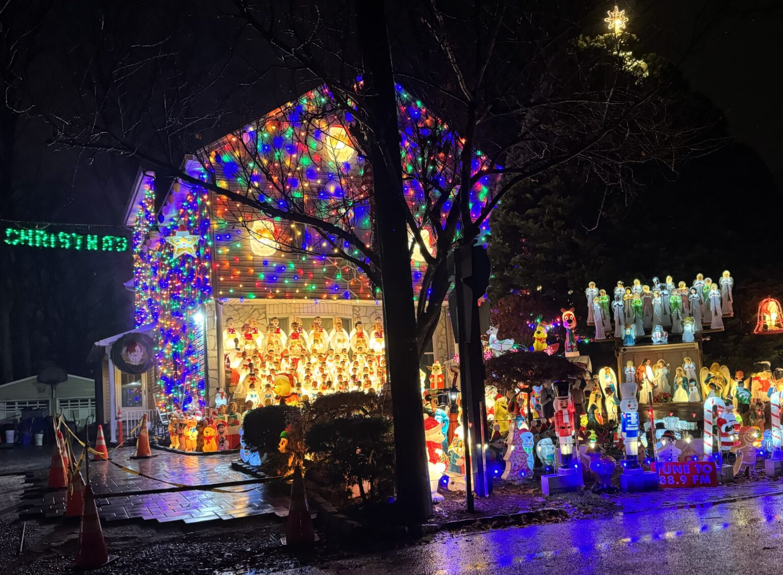 Where to See The Most Magical Christmas Houses in New Jersey - NJ Family