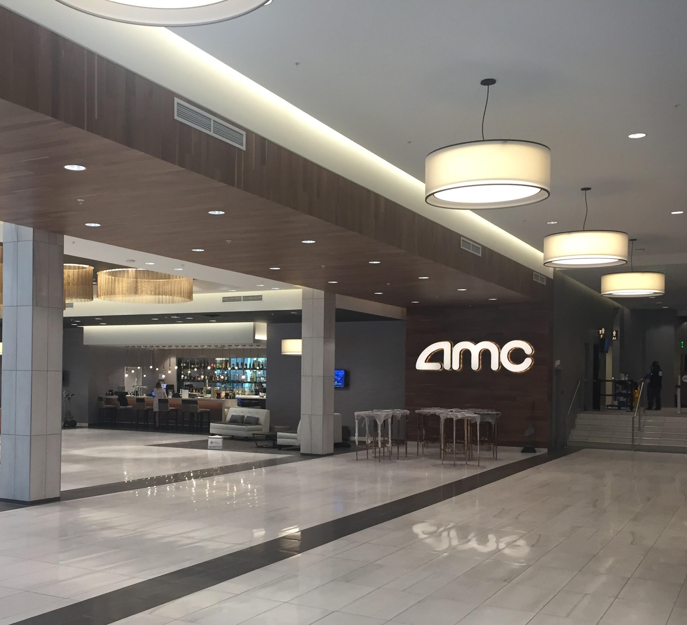 An “Ultra Lux” New AMC Dine-In Theater Is Now Open in Hackensack - NJ ...