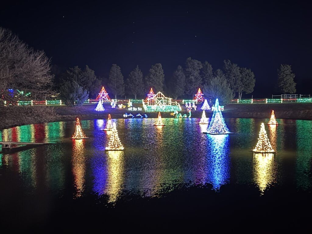 This South Jersey Farm Has a Holiday Light Show Hayride Around the Lake ...