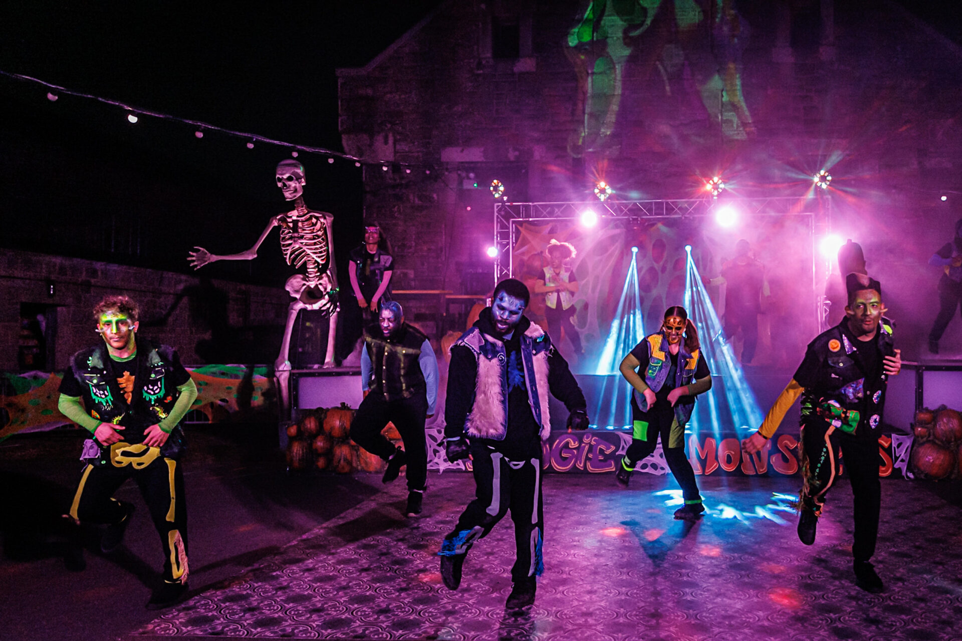 Wander Through a Haunted Prison at Night, If You Dare: Halloween Nights ...