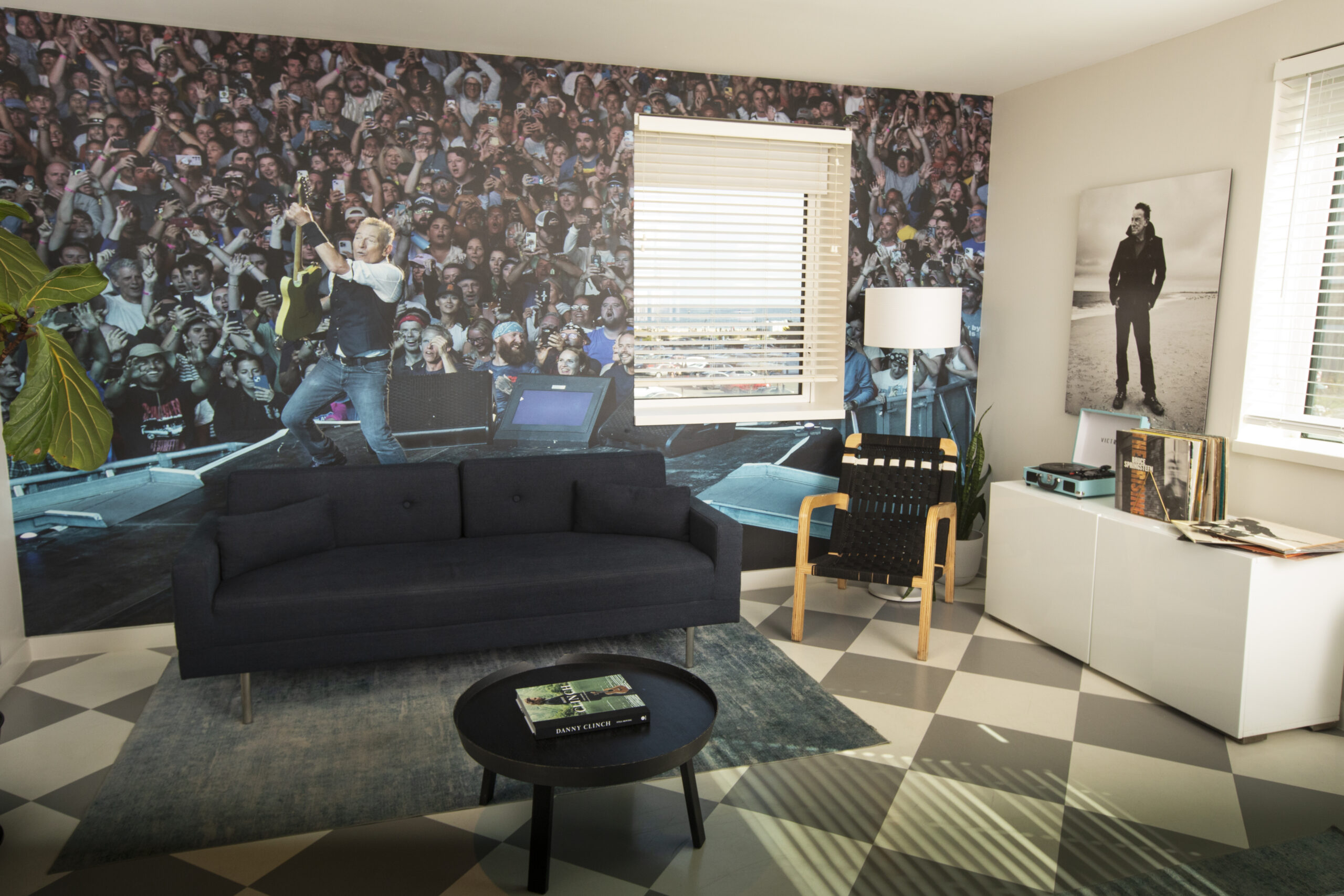 A Bruce Springsteen Suite Is Open in Asbury Park In Time For His New ...